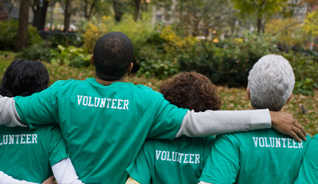 Study: Blacks value community involvement more than whites ...