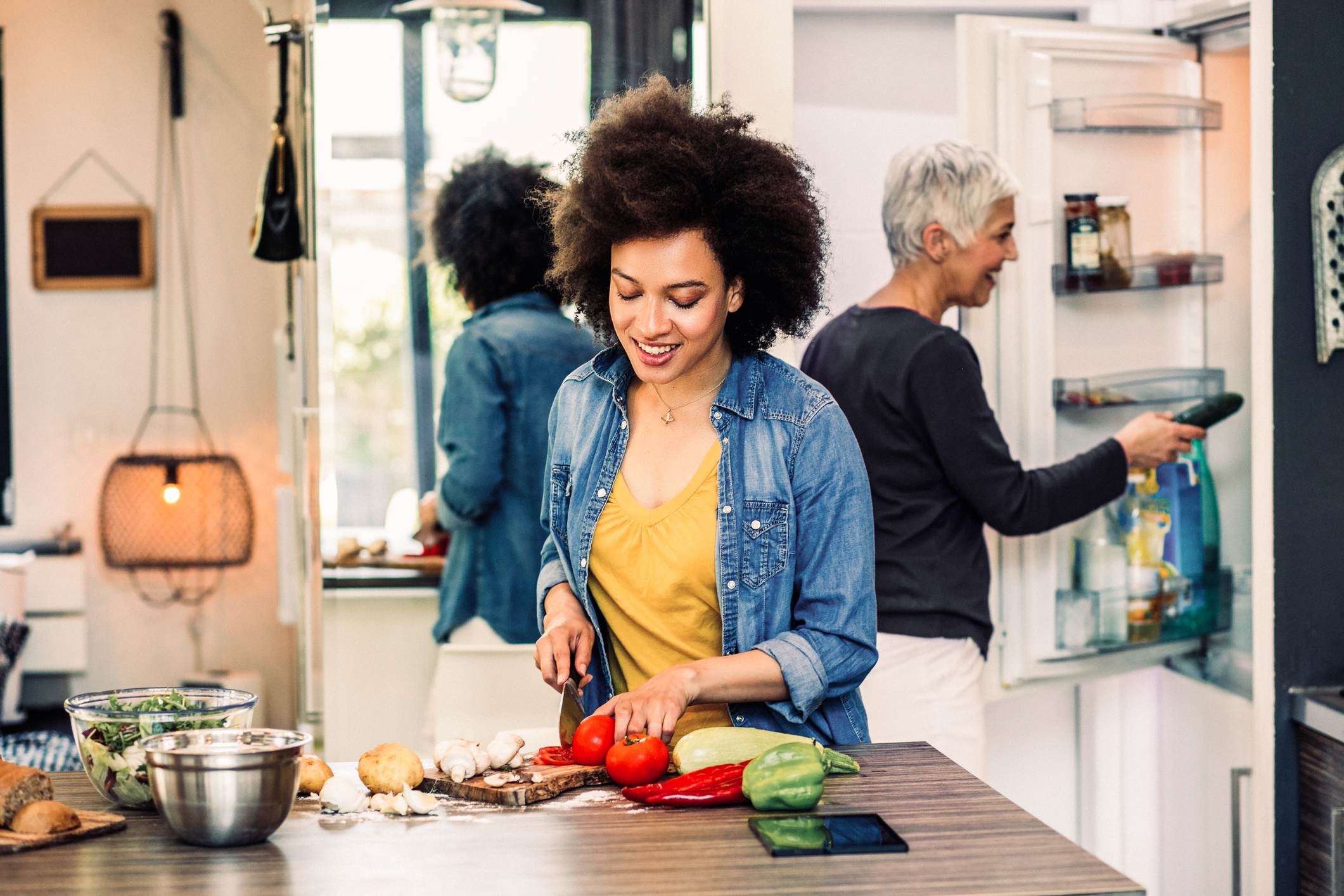 10 Low-Calorie Snacks to Give Your Afternoon a Boost - DefenderNetwork.com