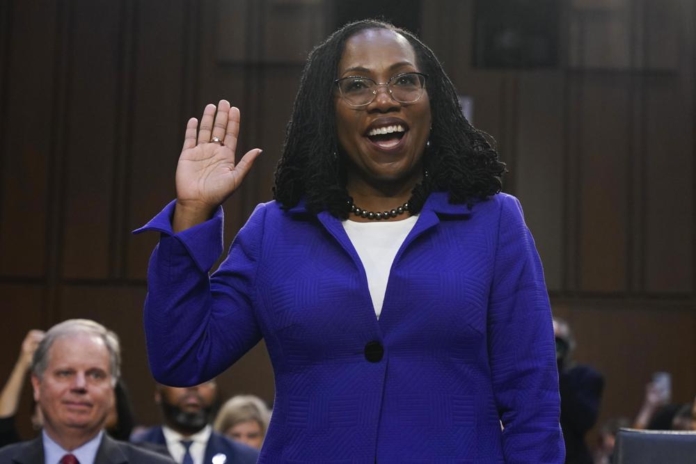 Justice Jackson makes Supreme Court debut in brief ceremony