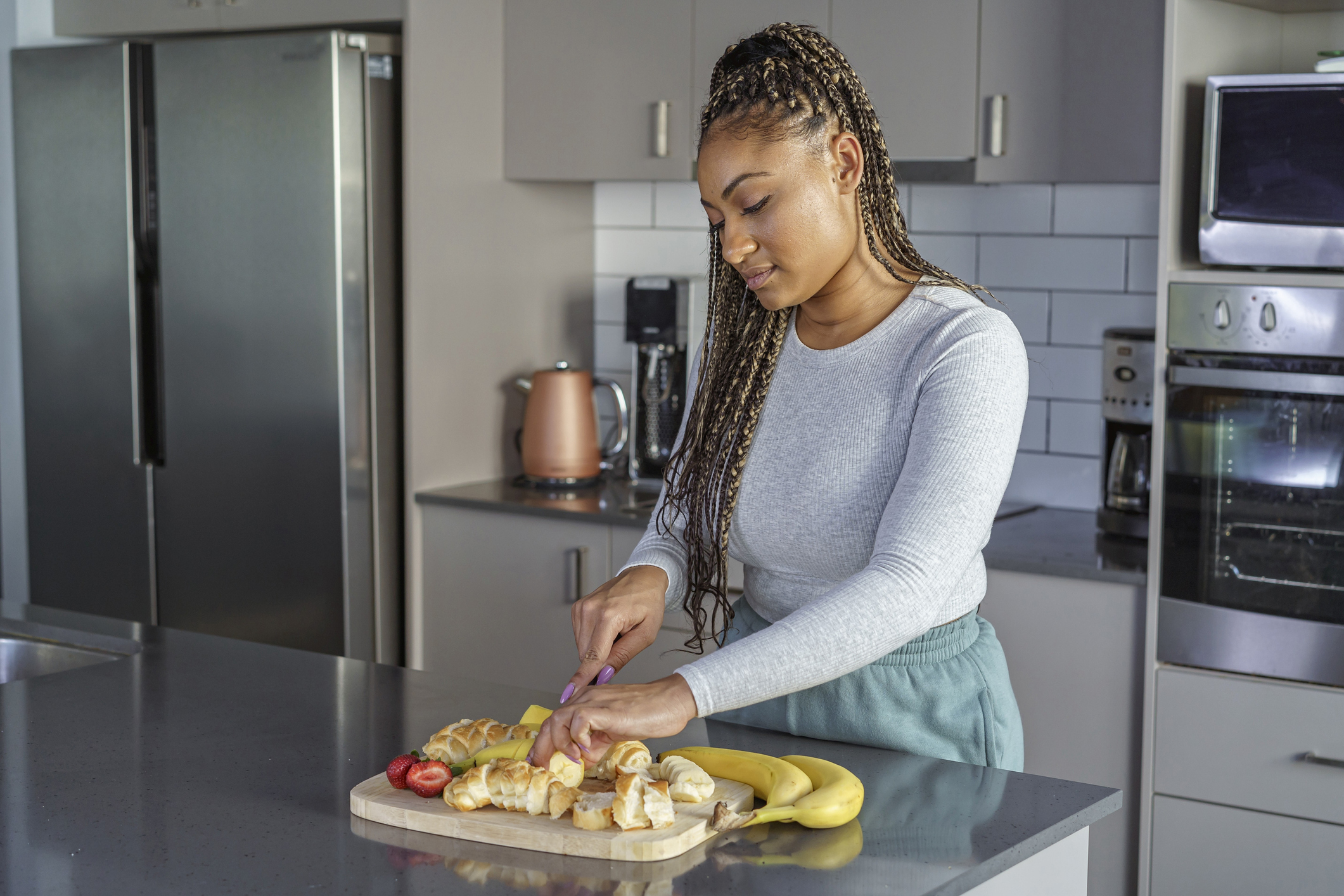 Avoid the Mid-Day Crash with These Superfoods - DefenderNetwork.com