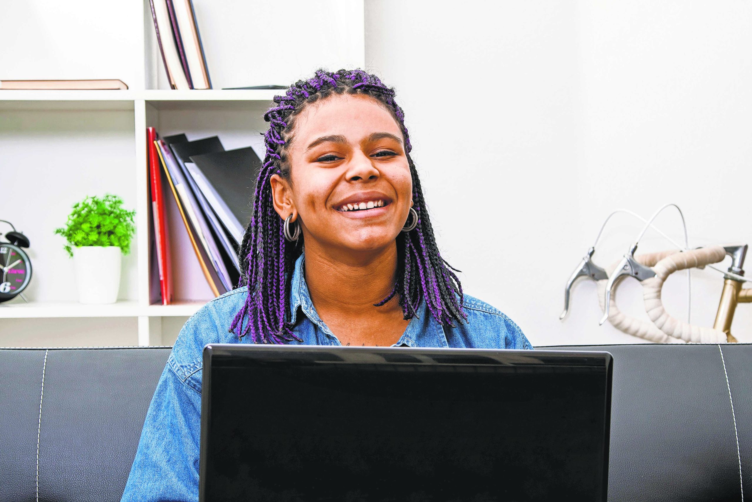 Nonprofit offers free tech training to minorities