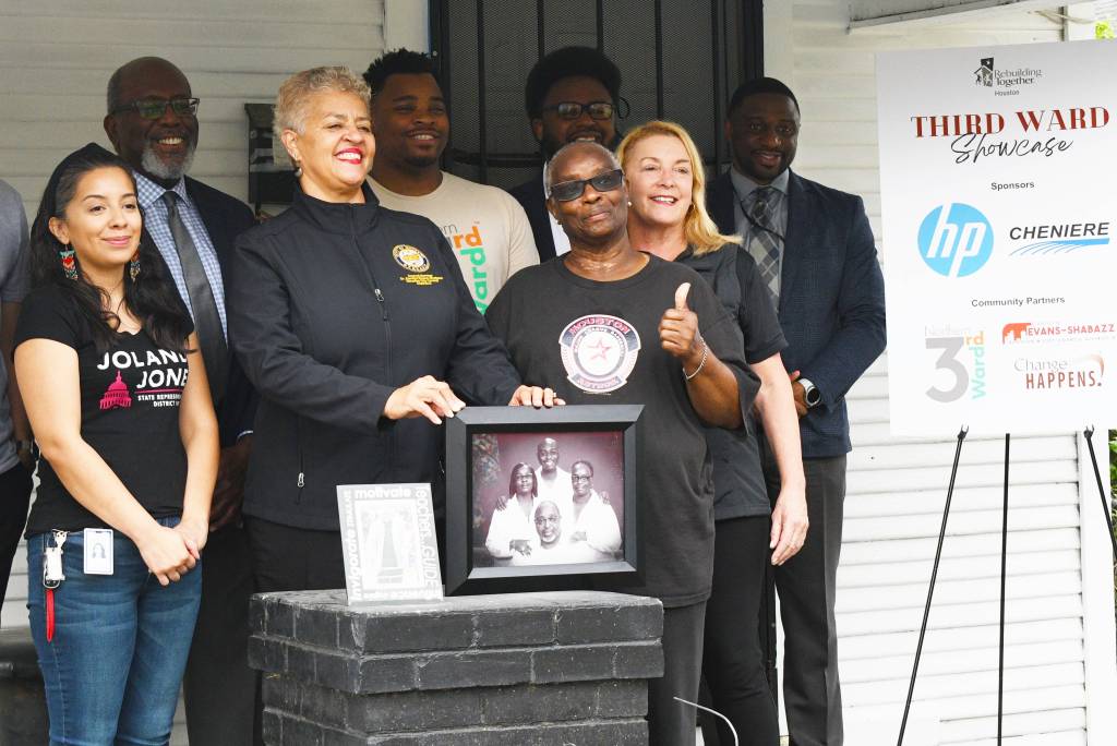 Organizations confront 3rd Ward housing crisis - DefenderNetwork.com