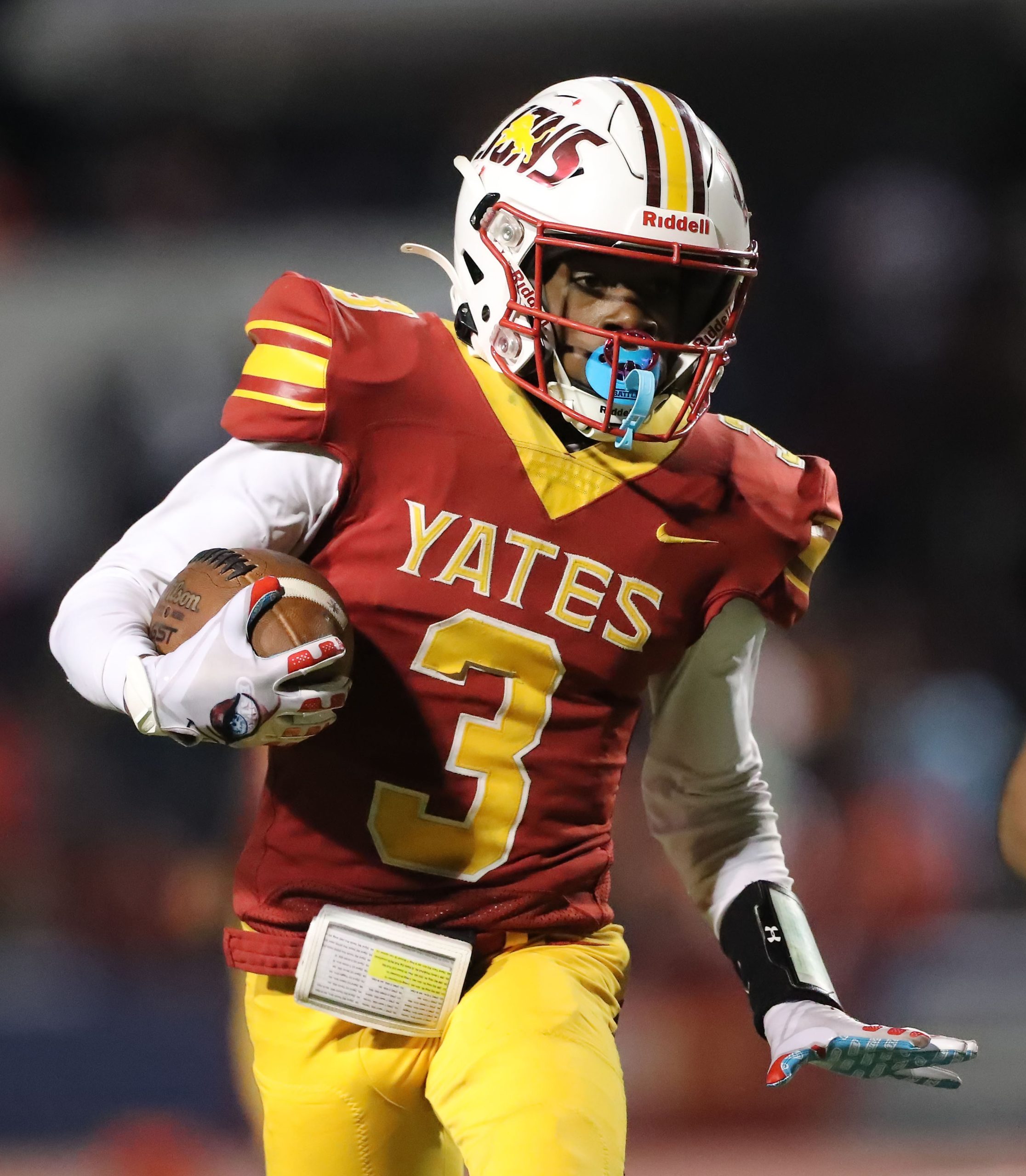 Yates WR/QB Jaquan Brandon Leads Lions Into Playoffs - DefenderNetwork.com