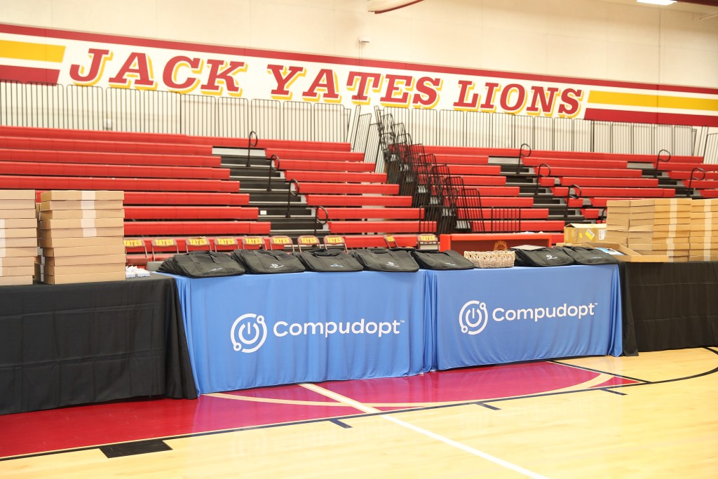 AT&T donates 100 laptops to Jack Yates High School students