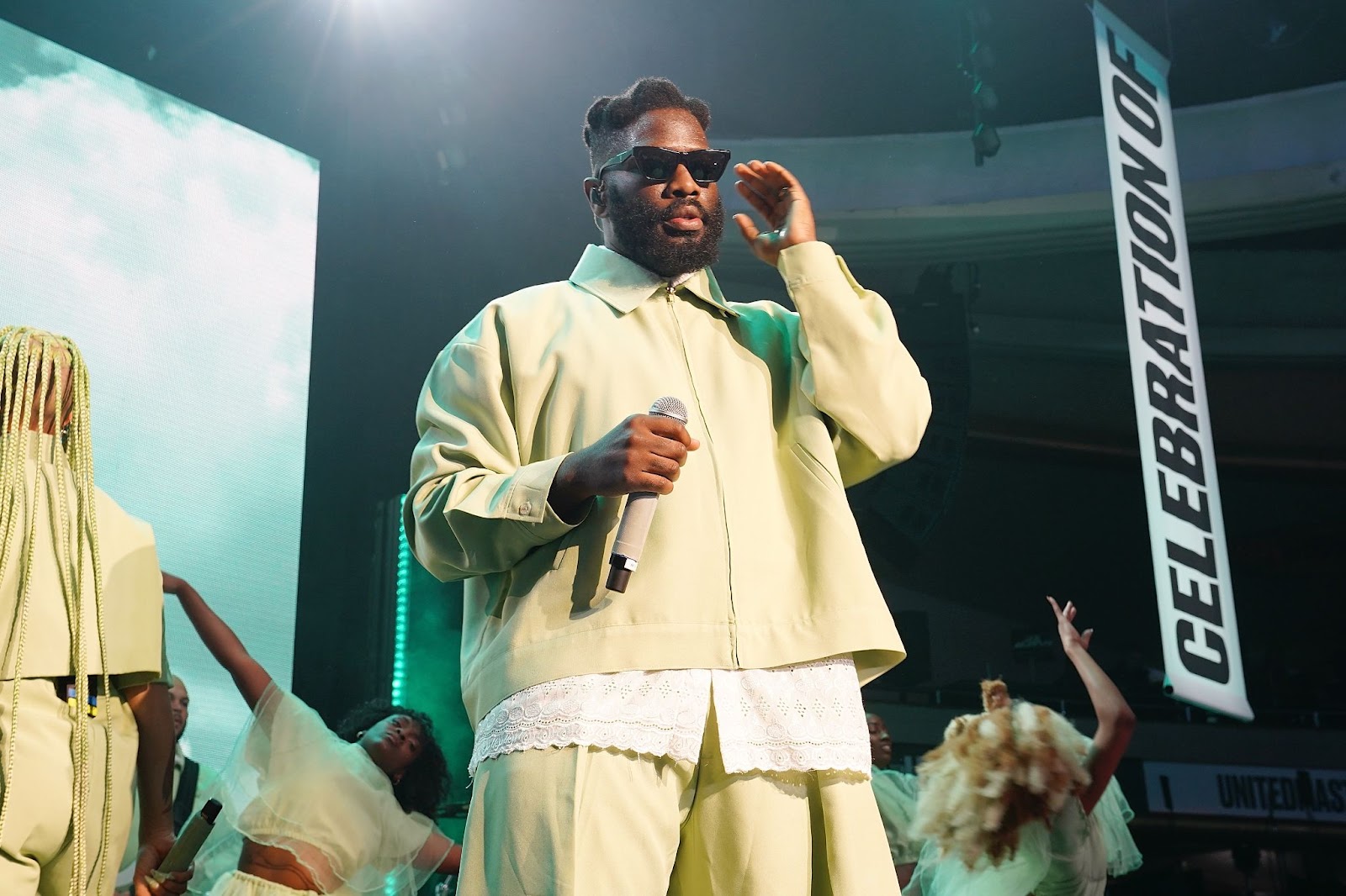 Tobe Nwigwe honors volunteerism with exclusive Houston concert