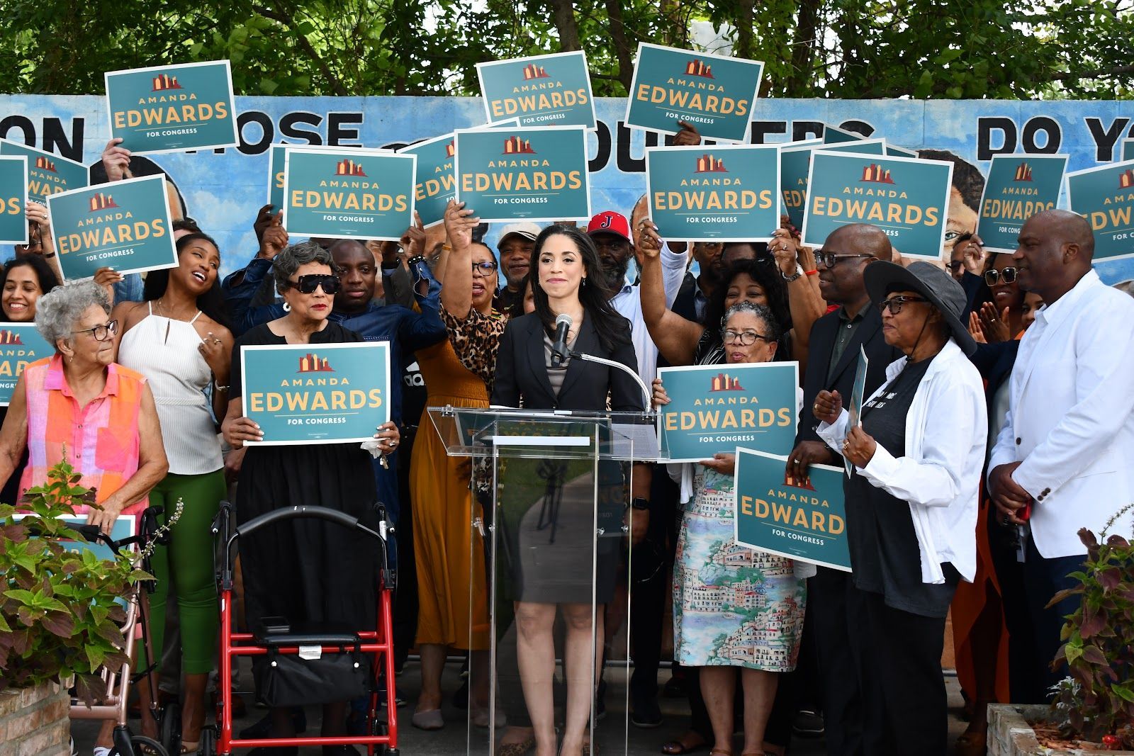 Amanda Edwards announces run for congressional seat