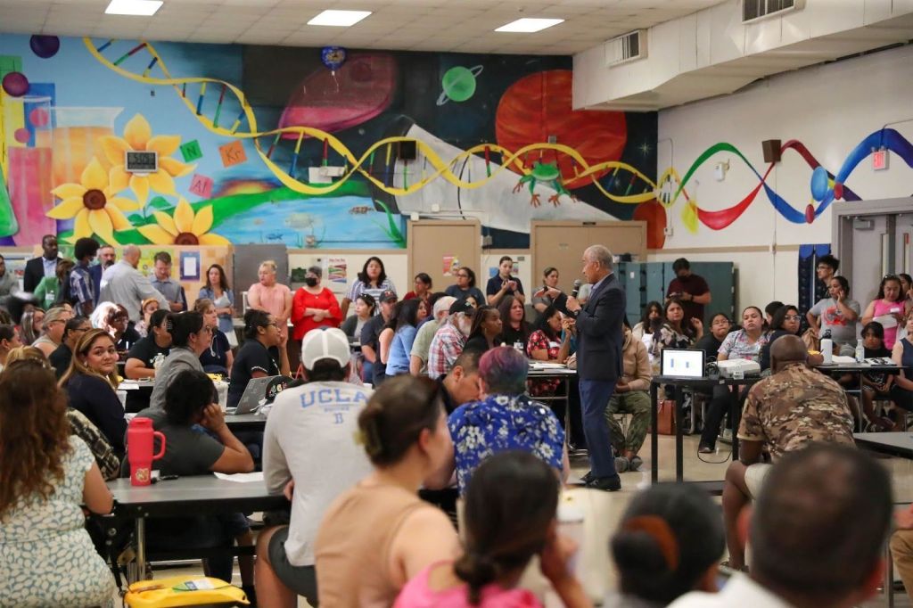 What is HISD’s New Education System Aligned Schools?