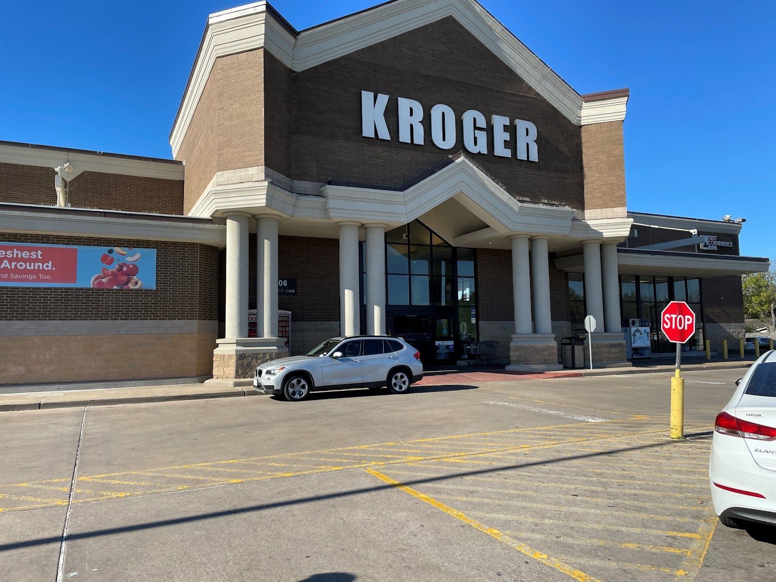 Houston-area Kroger workers consider strike for new contracts