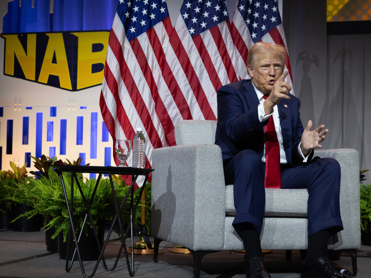 Defender Staff Reacts to Trump NABJ Interview -Video - DefenderNetwork.com