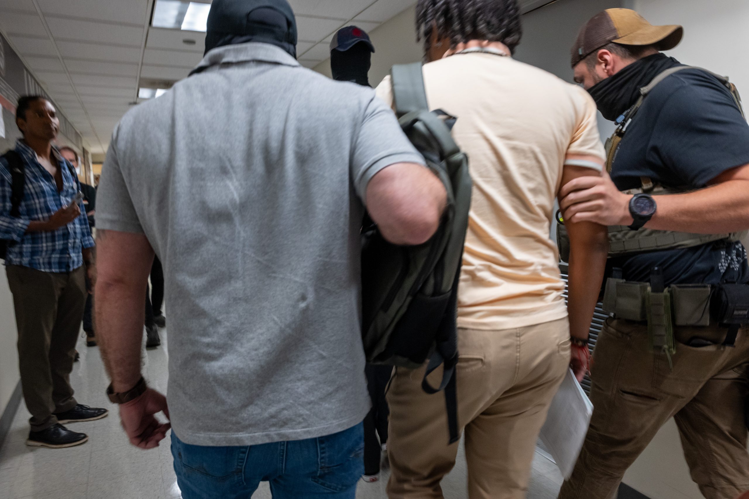 ICE detention centers: A lucrative business - DefenderNetwork.com